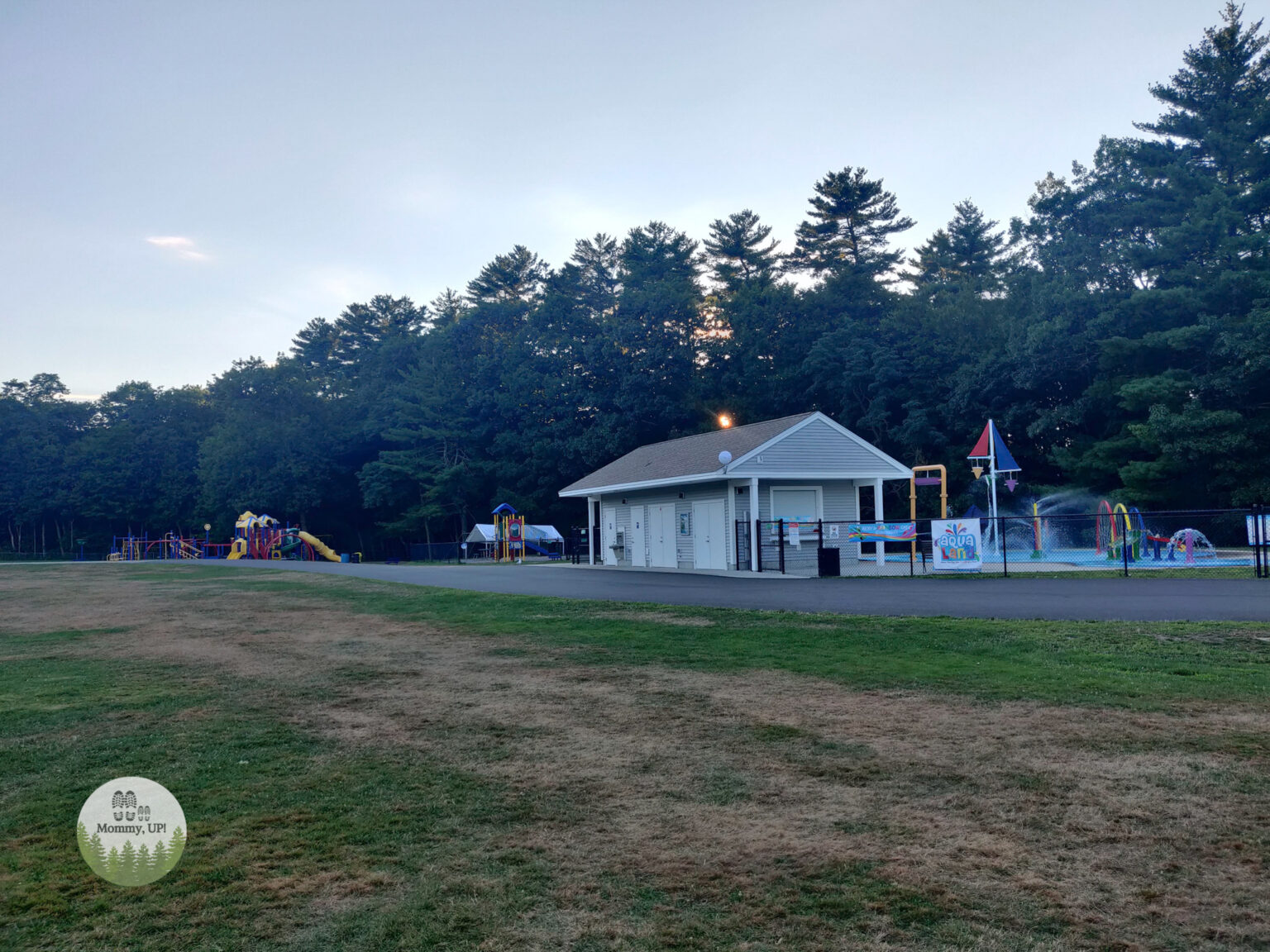 The Newmarket Splash Pad: Aqua Land - Mommy, UP!